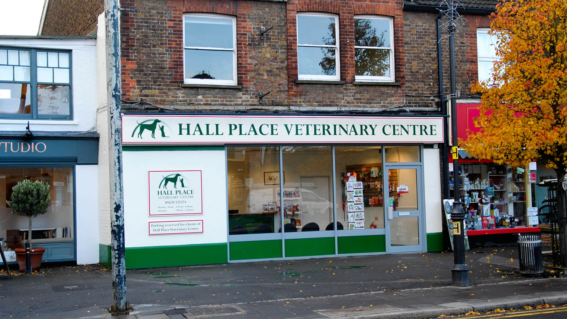 Hall Place Veterinary Centre | Bourne End - Hall Place Veterinary Centre